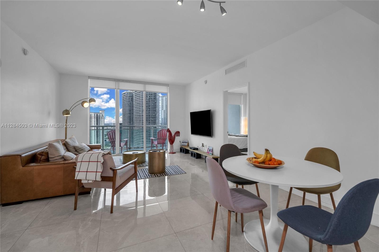 , Miami, FL 33131 | A11284503 | Closed Sale