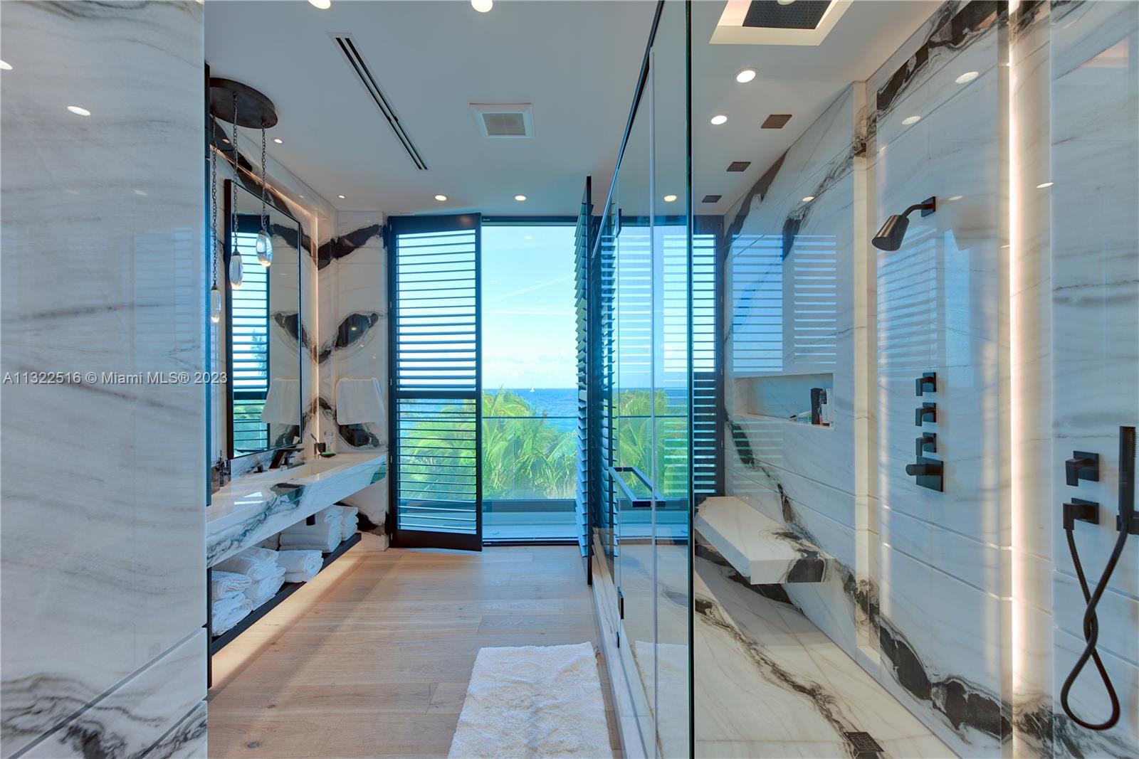 Exclusive Listings - Nelson Gonzalez Nelson Gonzalez