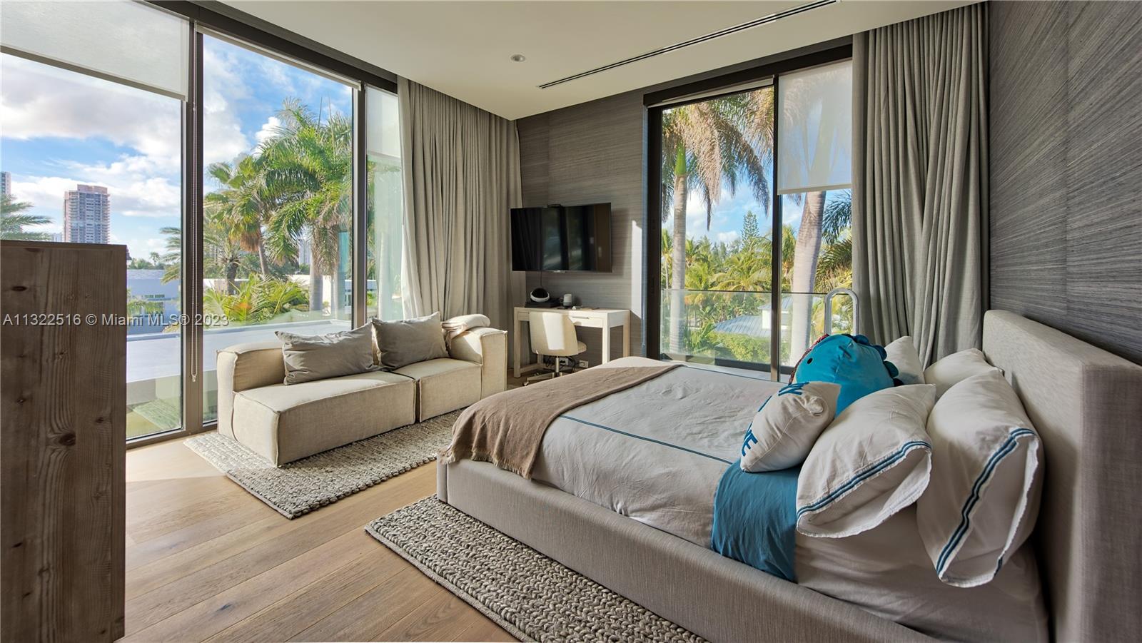 Exclusive Listings - Nelson Gonzalez Nelson Gonzalez