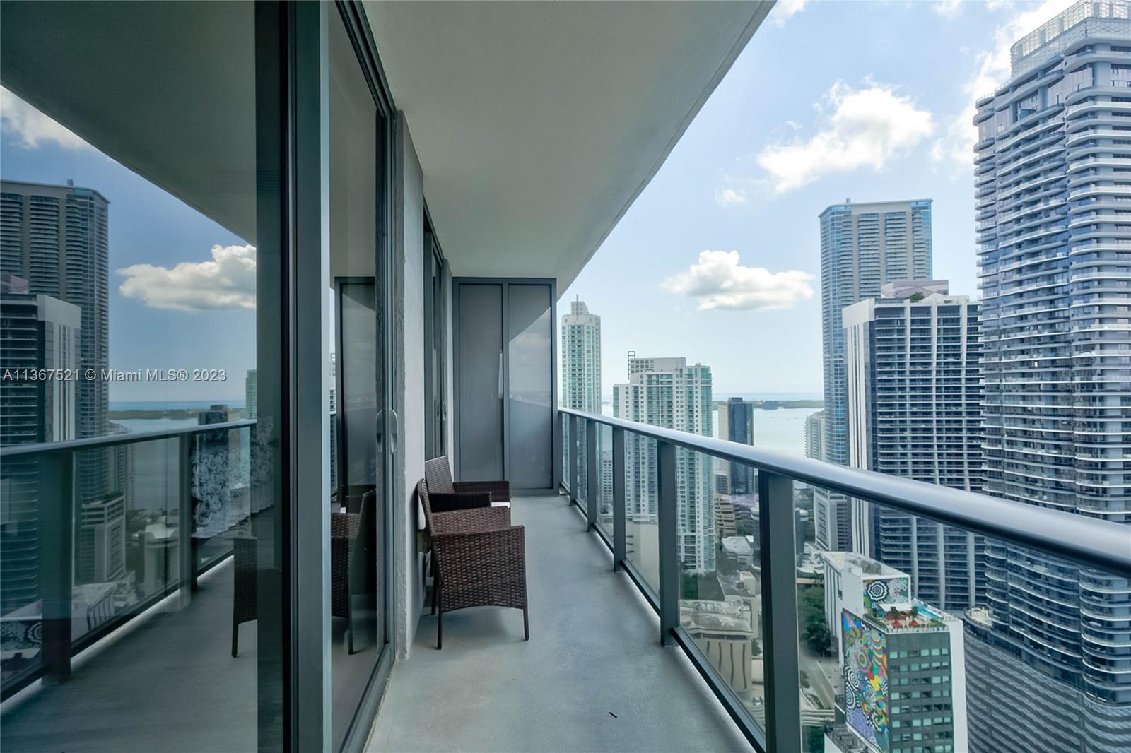 55 SW 9th St #3805, Miami, FL 33130 | A11367521 | Closed Sale