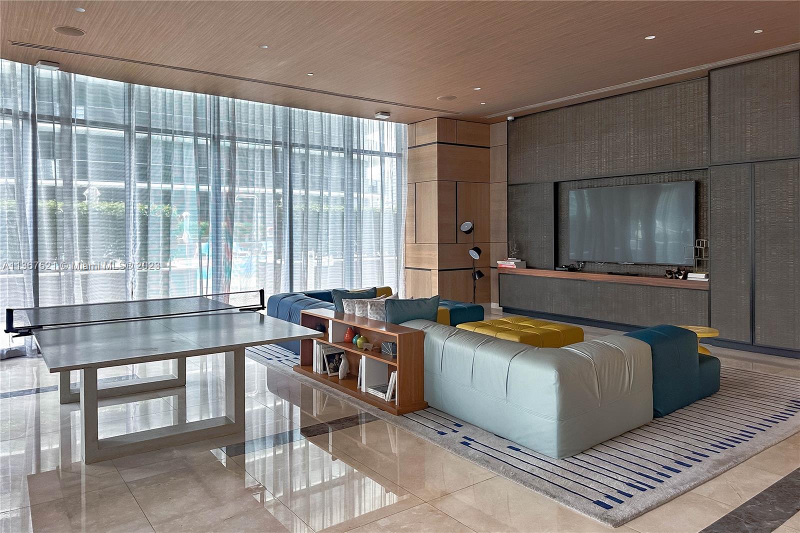 55 SW 9th St #3805, Miami, FL 33130 | A11367521 | Closed Sale