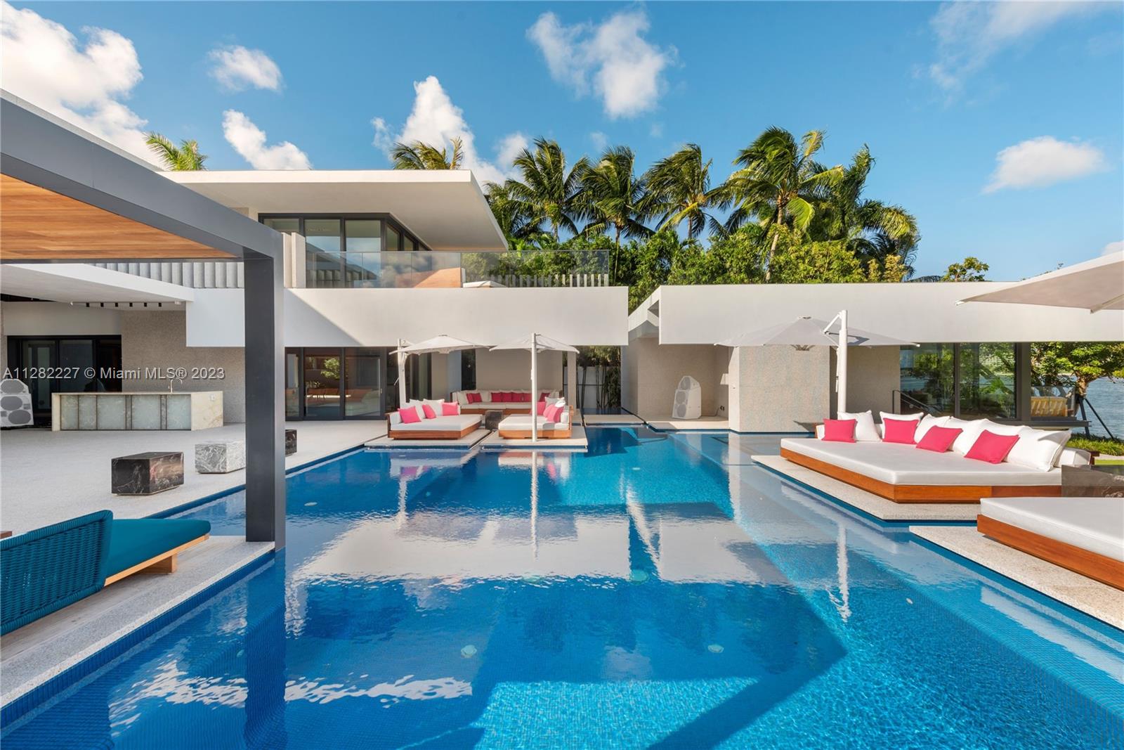 Luxury Homes For Sale in Miami FL | Miami Mansions For Sale