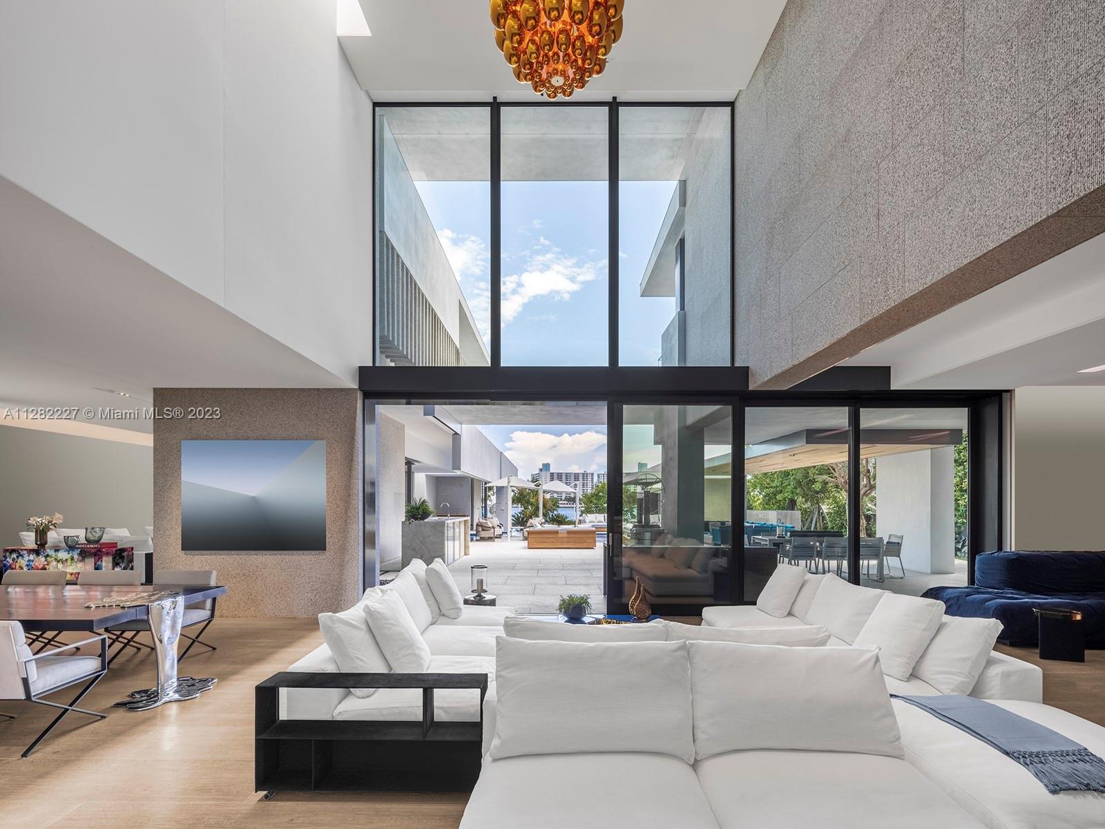 Luxury Homes For Sale in Miami FL | Miami Mansions For Sale