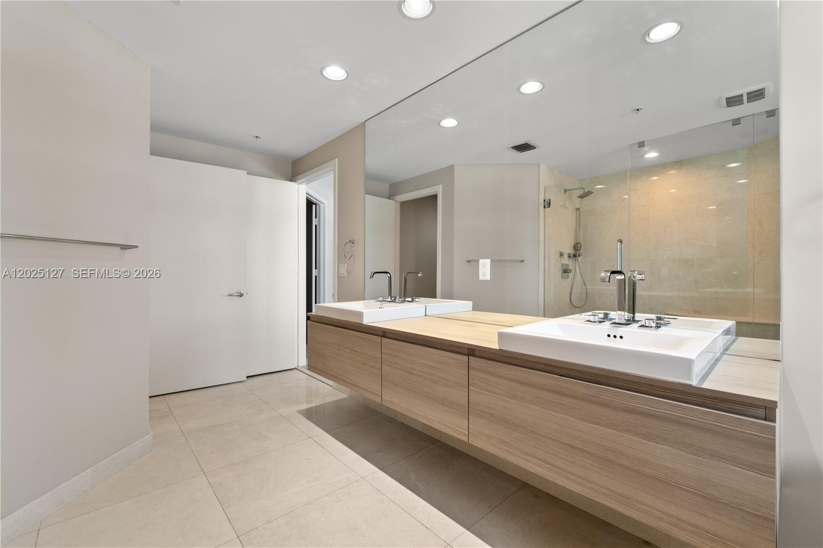 17301 Biscayne Blvd #603, North Miami Beach, FL 33160 | A12025127 | For ...
