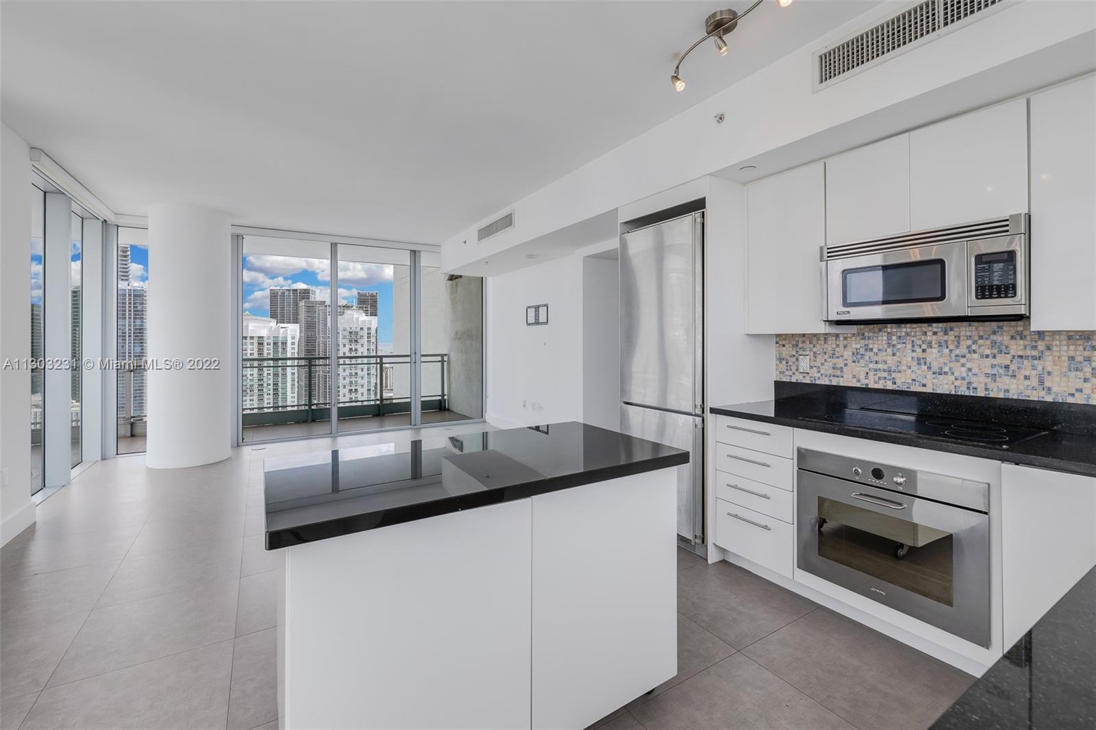 92 SW 3rd St #4210, Miami, FL 33130 | A11303231 | Closed Sale