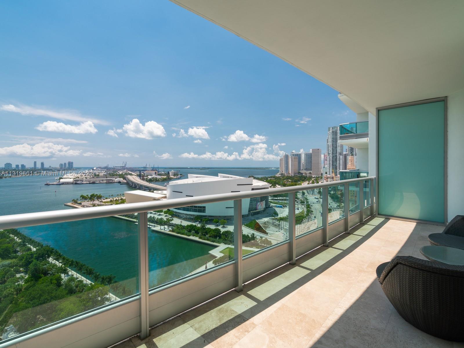 900 Biscayne Bay condos for sale