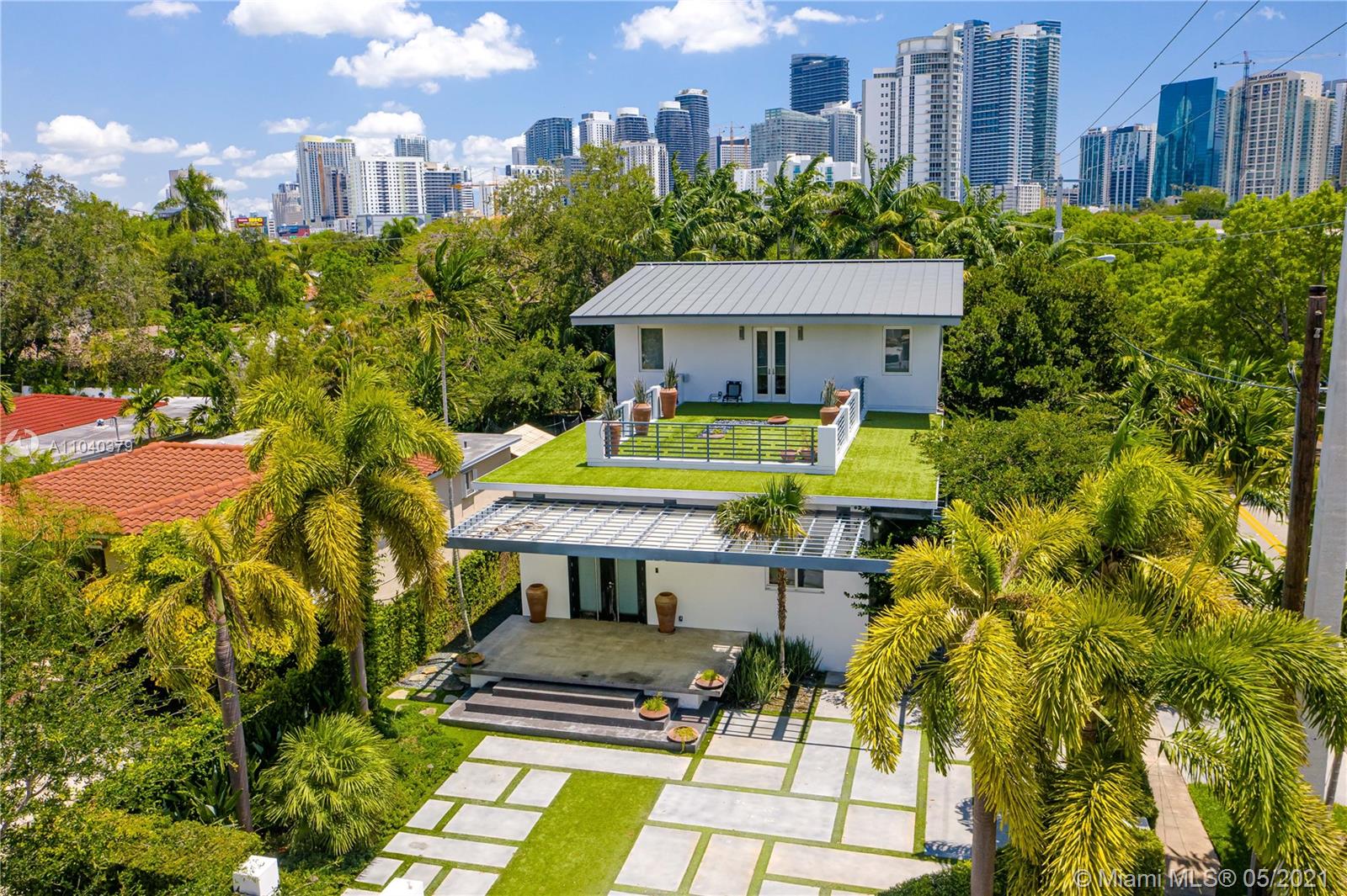 101 SW 21st Rd, Miami, FL 33129 | A11040379 | Closed Sale