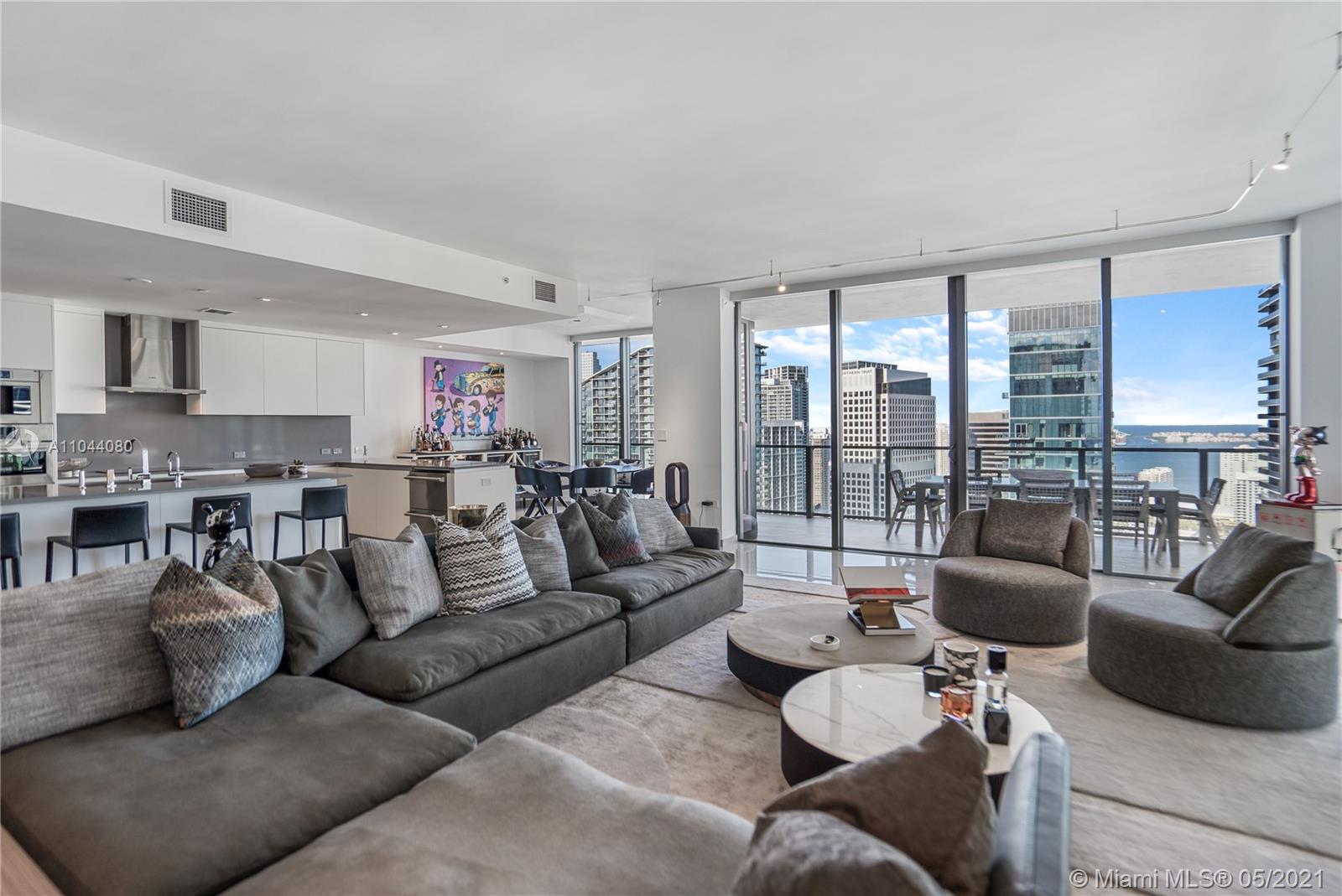 88 SW 7th St #3701, Miami | MLS# A11044080 | Closed Sale