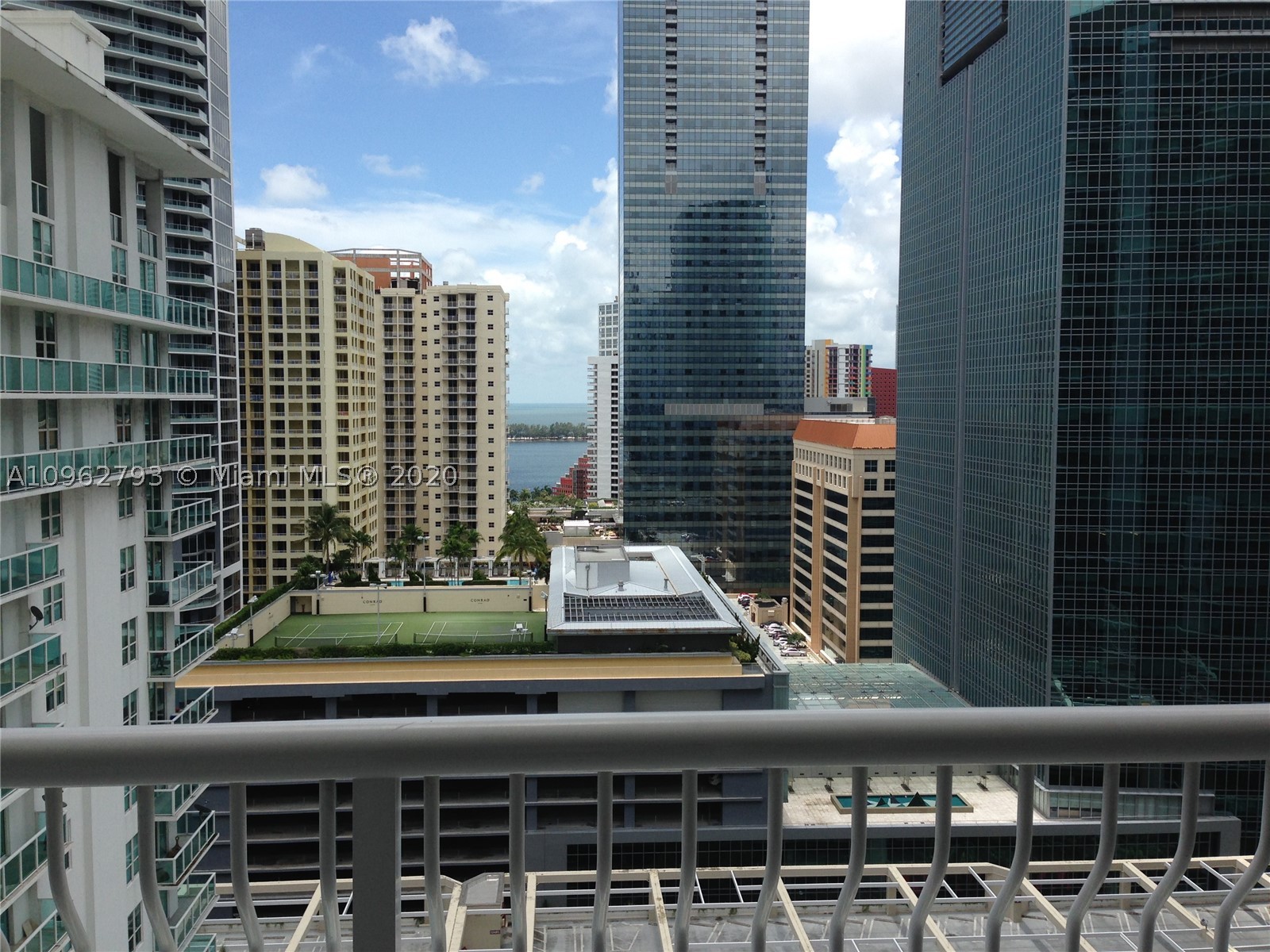1200 Brickell Bay Dr #2321, Miami, FL 33131 | A10962793 | Closed Sale