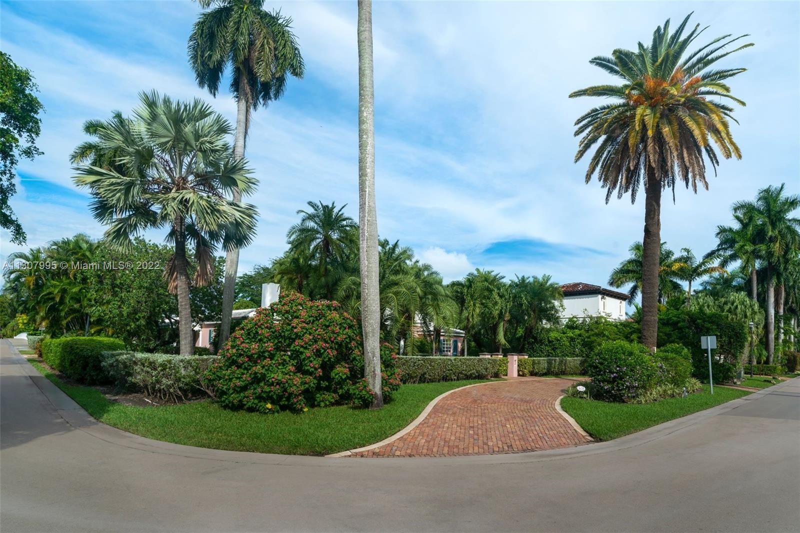 Sunset Islands - Miami Real Estate