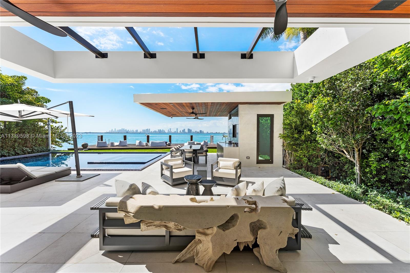 Luxury Homes For Sale in Miami FL | Miami Mansions For Sale